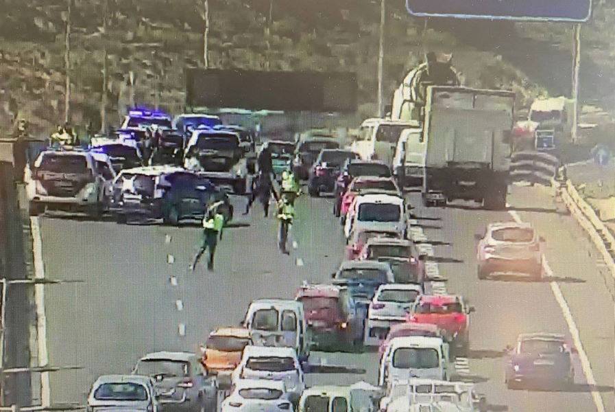 Canarian Weekly Man Arrested After Car Chase In A Stolen Car Only