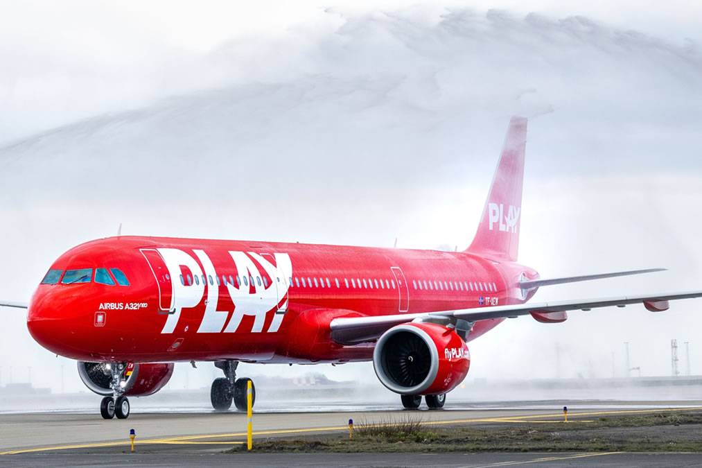 Canarian Weekly - Fly PLAY cancels all flights leaving passengers ...