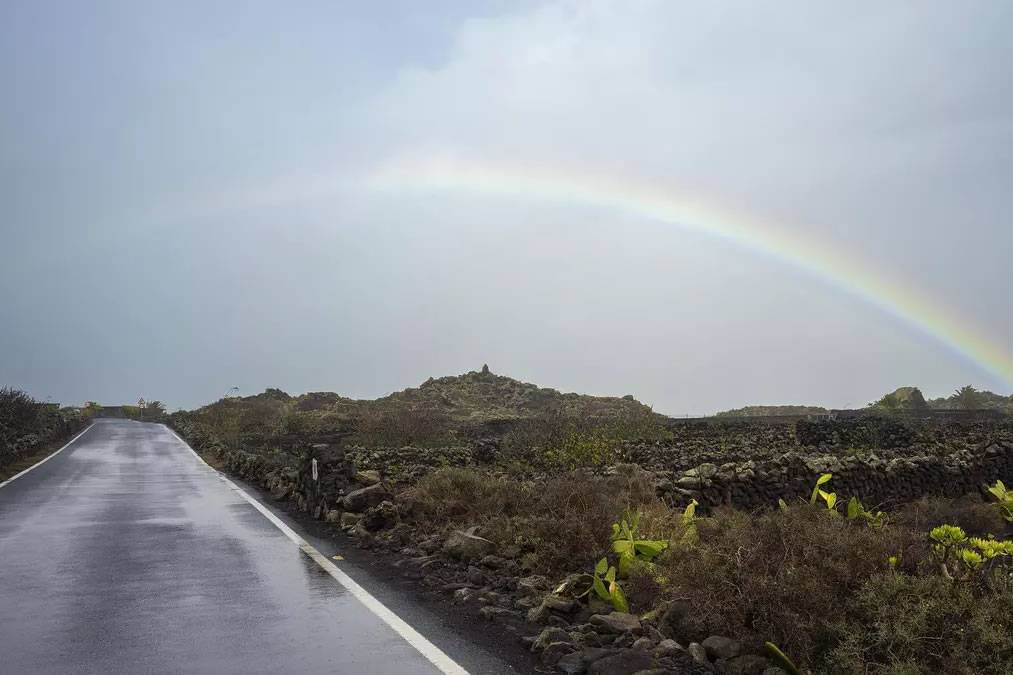 Canarian Weekly - SUNDAY WEATHER: Strong trade winds and showers set to ...